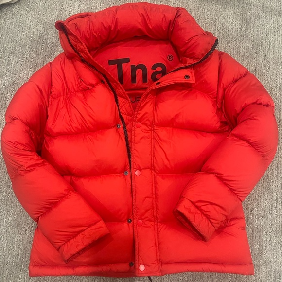 TNA | Jackets & Coats | Aritzia Super Puff Size S | Poshmark